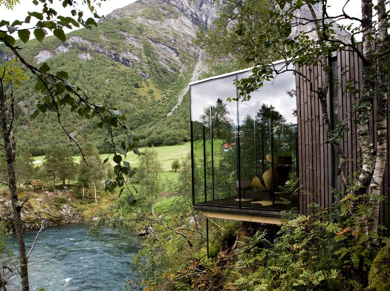 Review: 'The World’s Most Extraordinary Homes' Netflix Show